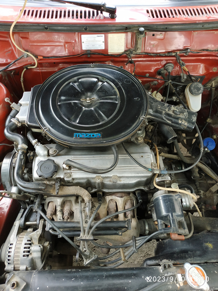 Продам автомобиль Mazda 626.