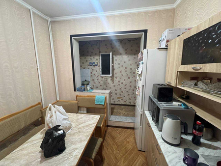 Продается 2 комнатная с хорошим ремонтом на Юнусабад 6 квартал 172490