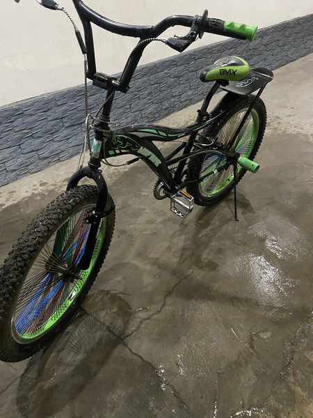 велисопед Bmx с большимы шинами