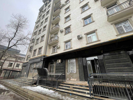 Срочно продается комерческой помещение 180 м2 Ор-р метро Хамза