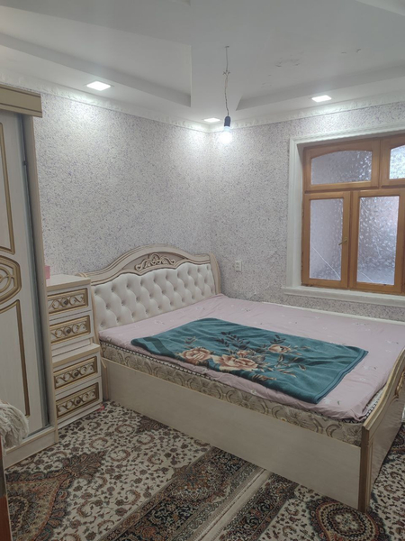Nakowlik 2/4/4  2 ta balkonli

2/4/4

2 ta balkon 

2x6 1x3
Ipotekagay