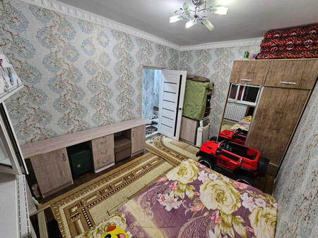 Срочна Тош вил, Гулзор массивда 3 хонали 2+2 сотихли коттедж сотилади