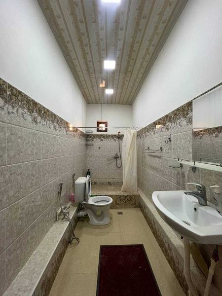 3 sotixli tayyor kotej barcha jihozlari bilan birga sotiladi.