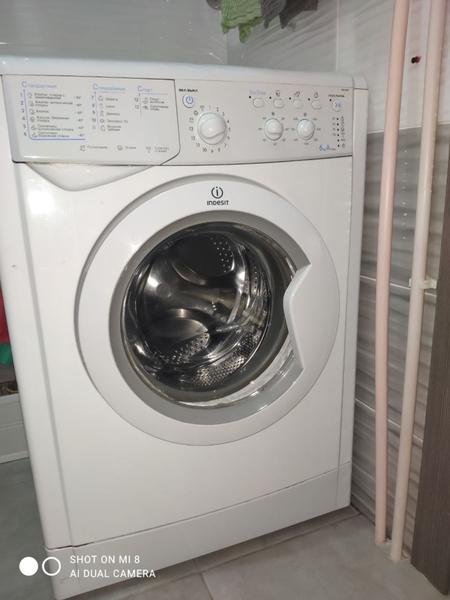 Продается стиральная машина Indesit