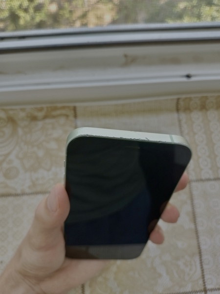 Iphone 12 sotiladi