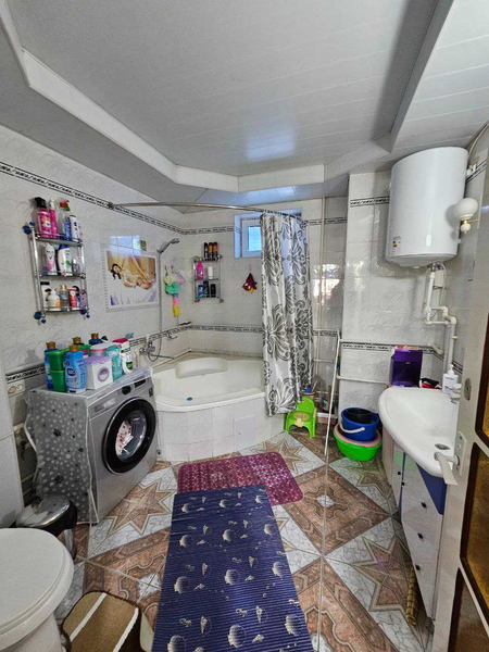 3 xonali 130m² 4-qavat uy sotiladi