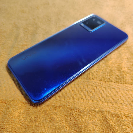 Vivo Y21 sotiladi