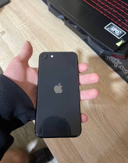 Iphone se……………..64 tali