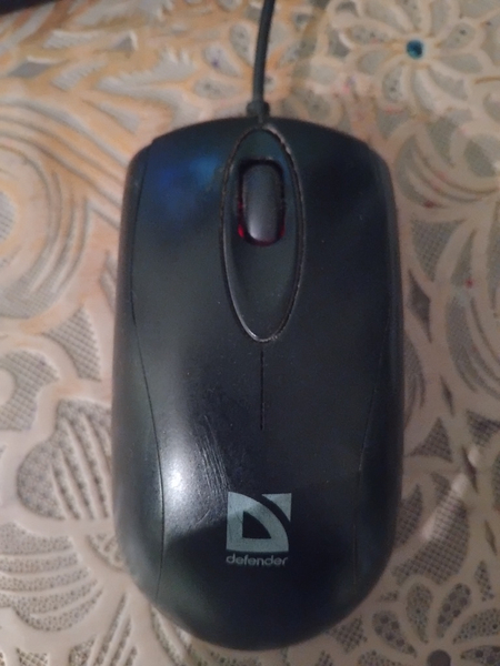 LG kompyuteri flatronL1742S