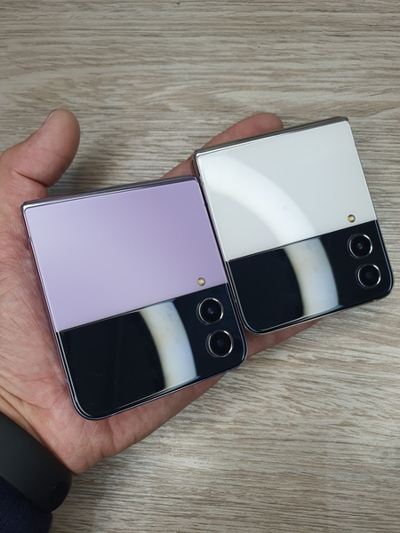 Samsung Z Flip4 256GB