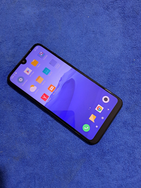 Redmi 7 sotiladi