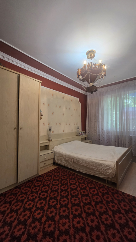 Продается квартира на Чиланзаре 11 квартале 4/3/4 с ремонтом.