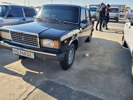 ВАЗ 2107 Сотилади