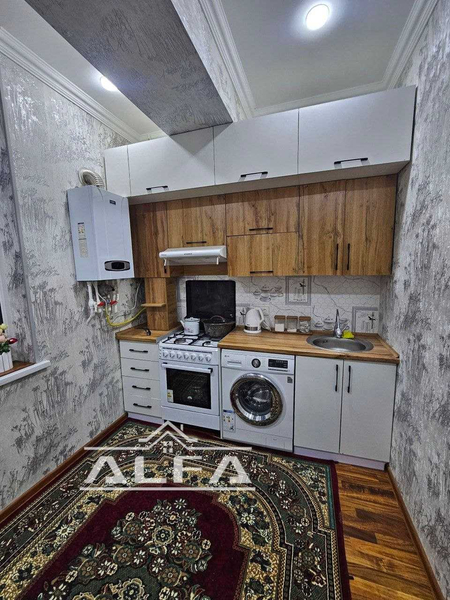 1 xonali 36m² 2-qavat sotiladi.