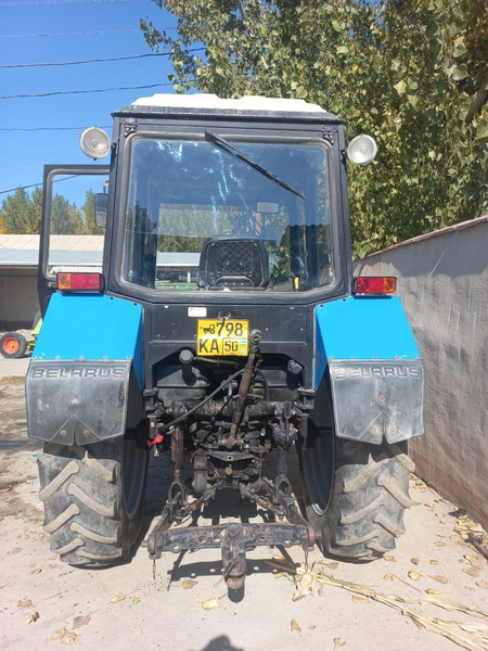 Traktor 82.1 sotiladi kafolati bilan
