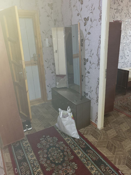Квартира 3 х комнатная в городе Навои на 4 этаже в 5 этажном доме