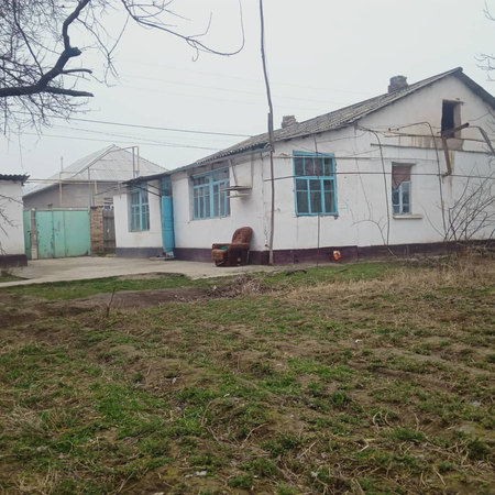Ховли Уй сотилади