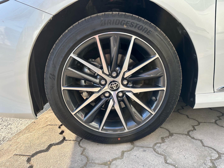 Toyota Camry Hybrid