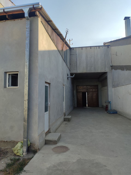 Uy sotiladi tel qiling