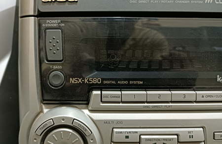 Продам музыкальный центр Aiwa NSX-K580