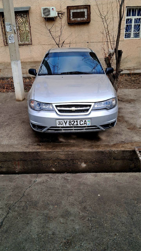 Продаю Нексию 2 2009