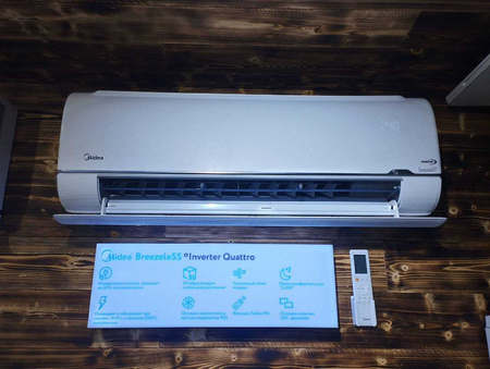 Кондиционер Midea Breezeless Inverter 12