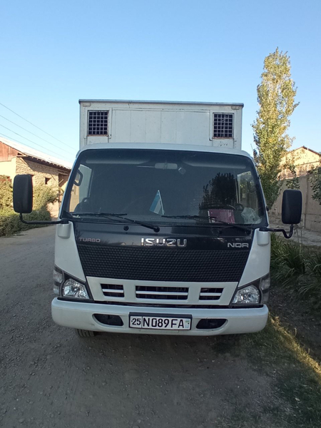 Isuzu holati yaxshi minishga tayyor