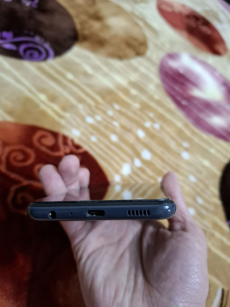 Samsung A 13 3/32 sotiladi