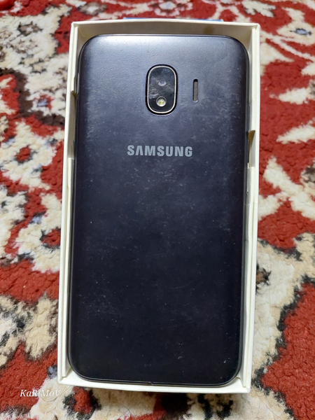 Samsunsng J2 Telefonni