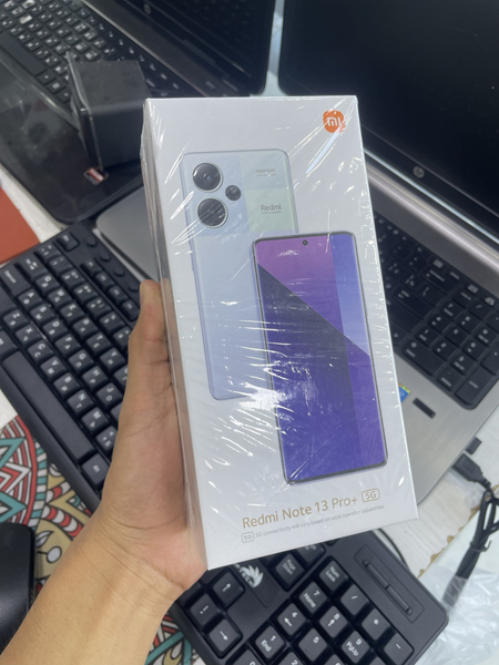 Продам Xiaomi Redmi Note 13 Pro plus 12/512ГБ