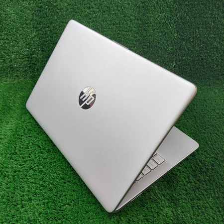 hp 14s silver Ryzen 5 5500 8gb 512gb