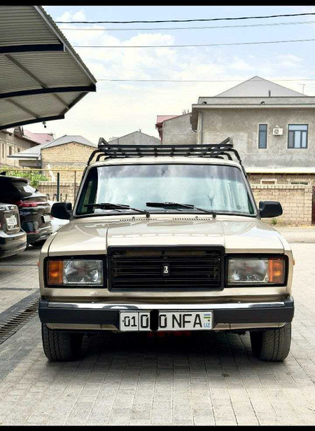Vaz 2104 sotiladi