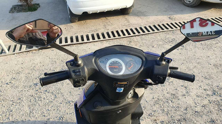 Срочно продаётся скутер YAMAHA REPLICA