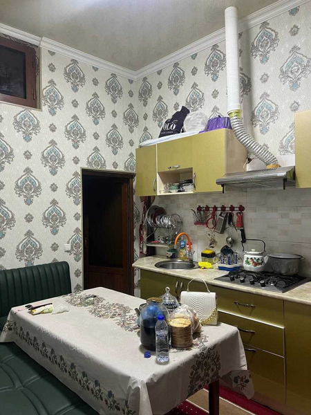 Срочно продаётся дом в общем дворе, 4хком
