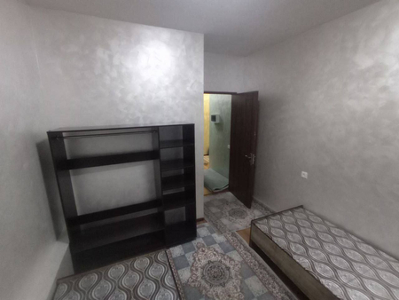 Сотилади Самарканд дарвоза 1в2/1/12 Мактаб 13  42м²