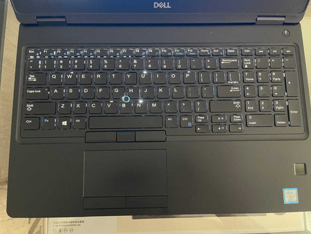 DELL Precision Intel Core i7-8850H озу16гб 256ssd Nvidio Quadro P600