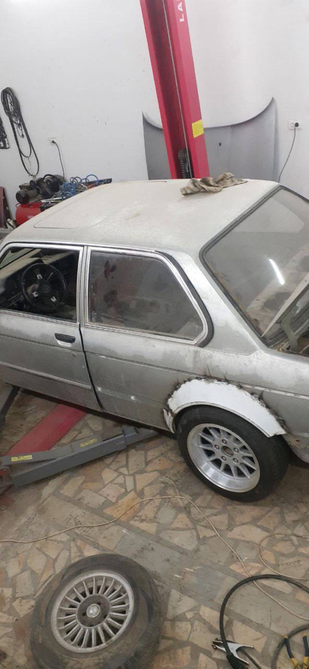 BMW e21 sotiladi