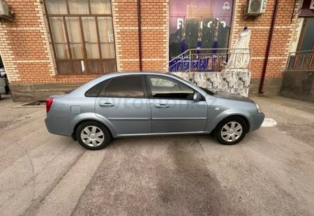 Lacetti 1.8 
Probegi 354000 km 
Rangi d