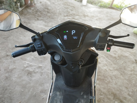 Skuter satiladi manzil taxiatash