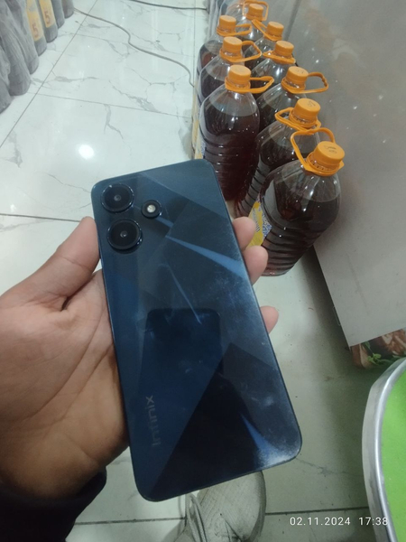 Infinix xot 30 i