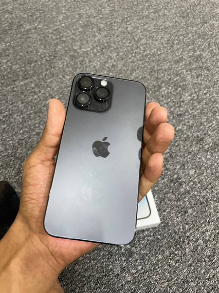 Iphone 14 Pro max LLA srochna sotiladi pul kerak