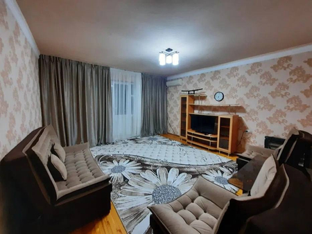 Продаётся   2 квартира на мирабадском районе