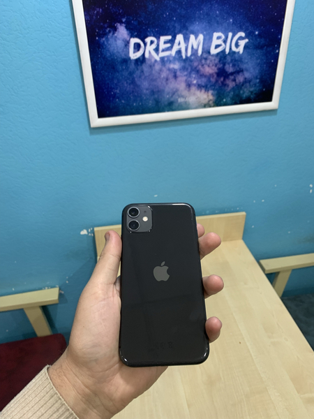 Iphone 11 64 GB qora