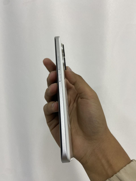 Redmi Note 13 Pro+ 5G  1 qol 2 oy ishlatilgan idyal
