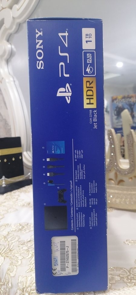 Срочно продам Playstation 4 slim 2Tb 9.00 Golden Hen состоянии как нов