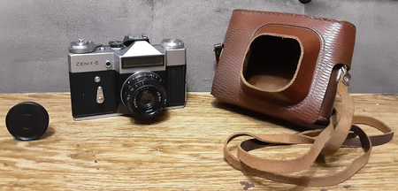 Продам новый фотоаппарат Zenit-E в идеальном состоянии