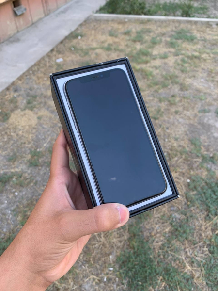 Iphone 11 pro 4/128 84% face id ishkedi true ton bor