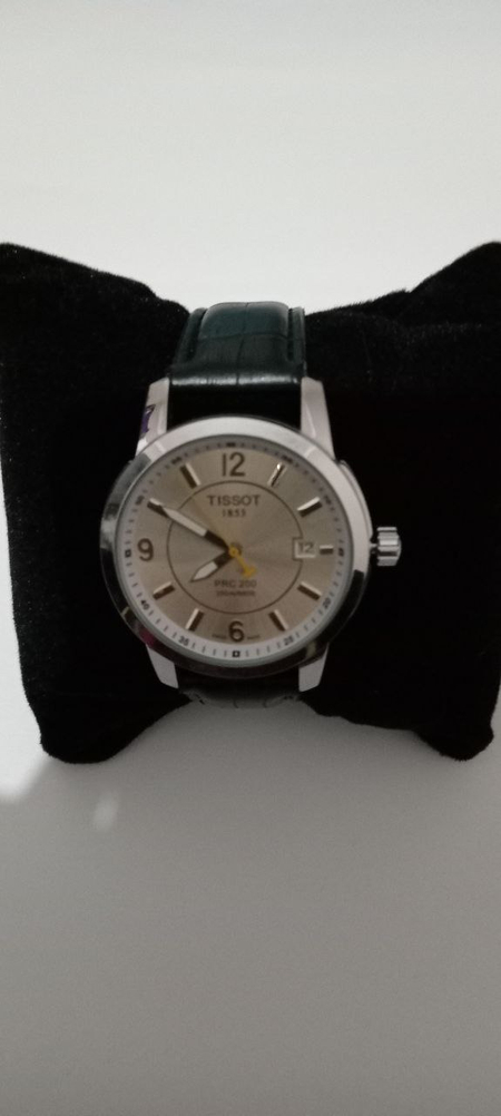 Хтой оригинал Tissot соат сотилади
