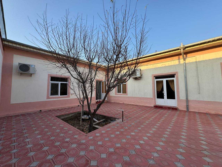 Tayyor 3 sotiqli hovli sotiladi.