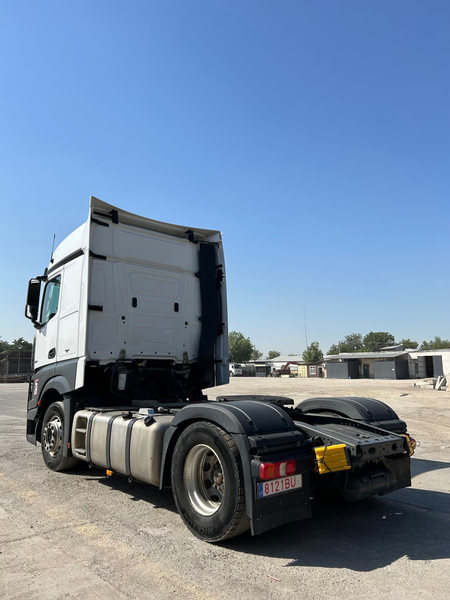 Mercedes-Benz Actros 1845LS